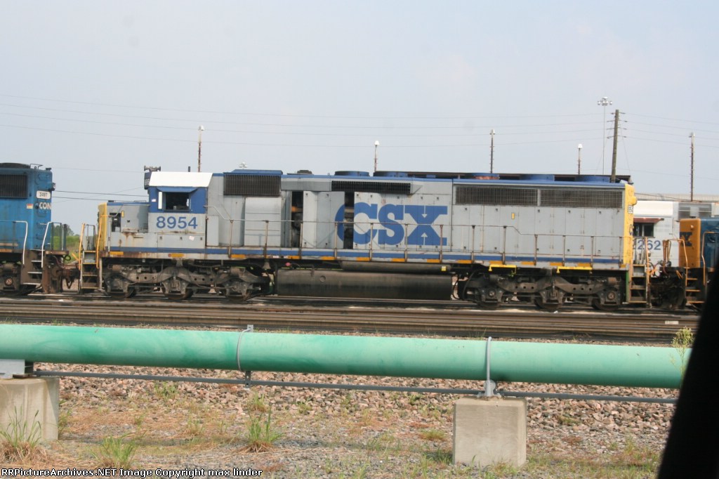 CSX 8954